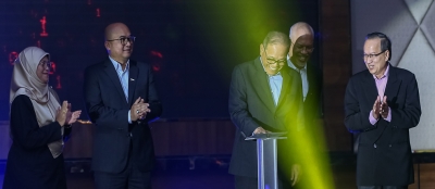 MAJLIS INSPIRING DE' TEA LOGUE ALUMNI JAMINAN KERJAYA BERSAMA MENTERI ...